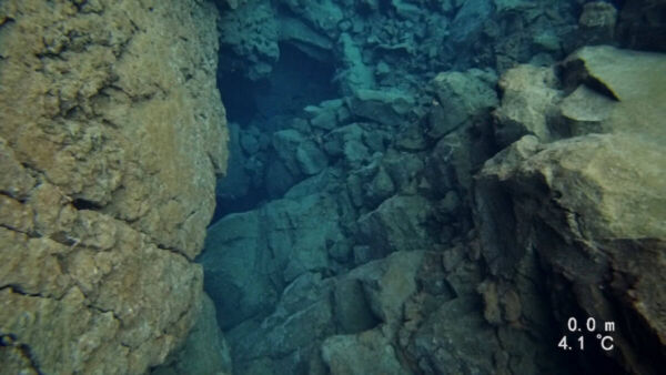 Here's What It's Like to Snorkel Iceland's Silfra Fissure: Tips From a ...