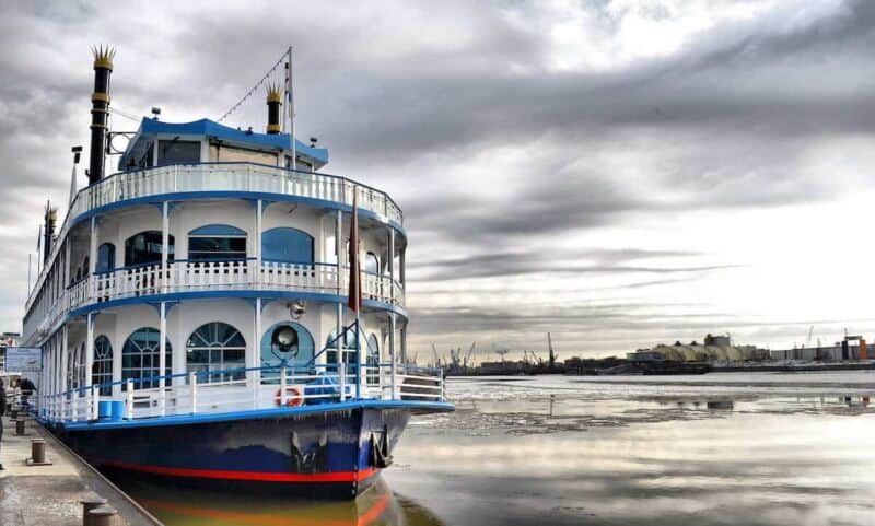 Working on a Cruise Ship: Adventure, Travel, and Career Opportunities