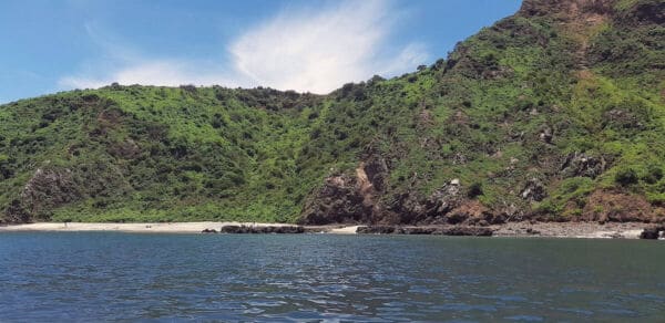 5 Must-Visit Beaches and Islands in Manabí, Ecuador