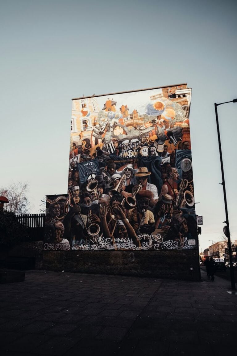 A Quick Guide to East London's Coolest Neighbourhoods: Shoreditch ...