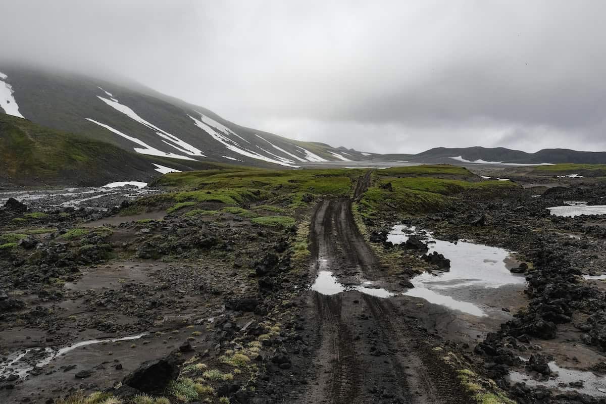 3 Essential Tips for Safe Off-Road Travel Adventures